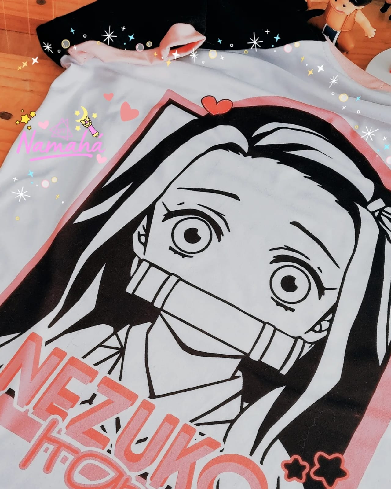 Camiseta de DEMON SLAYER NEZUCO PINK - Namahá Camisetas