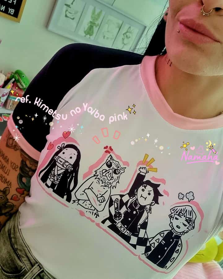 Camiseta de DEMON SLAYER NEZUCO PINK - Namahá Camisetas